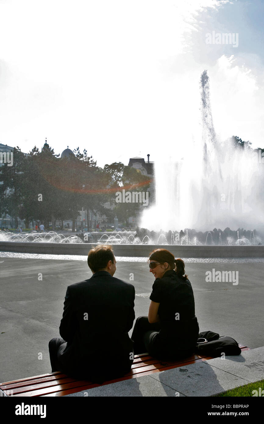 LOVERS AND THE SCHWARZENBERGPLATZ FOUNTAIN, VIENNA, AUSTRIA Stock Photo ...