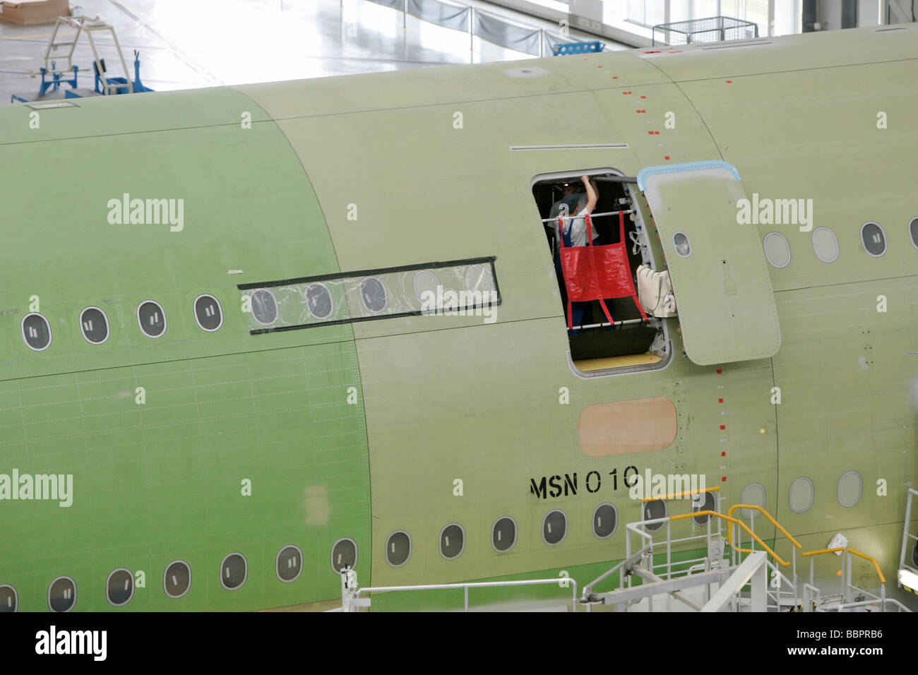 TOUR OF THE AIRBUS A380 ASSEMBLY PLANT AT THE TOULOUSE AEROSPACE CENTER ...