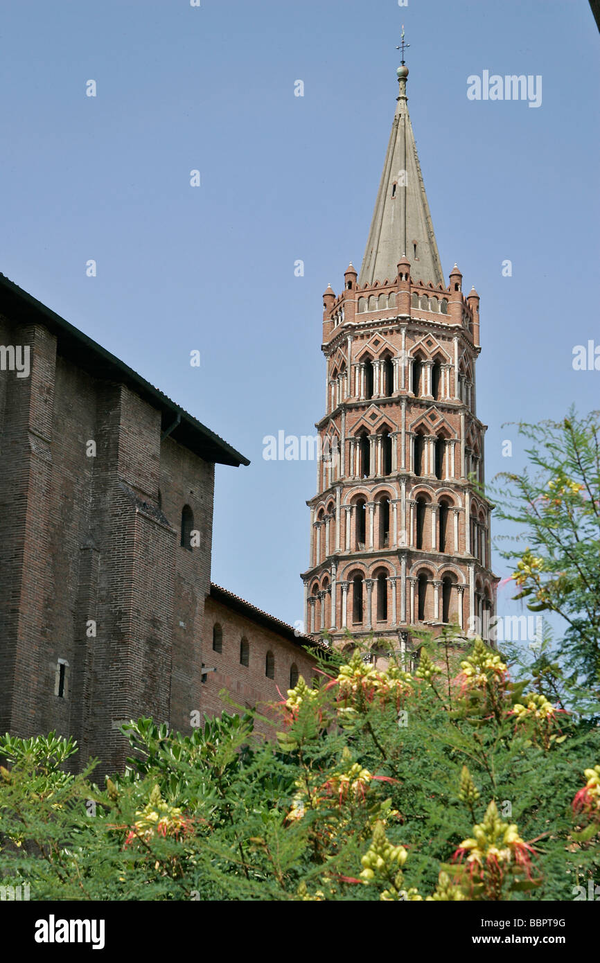 Romanesque basilica bell tower hi-res stock photography and images - Alamy