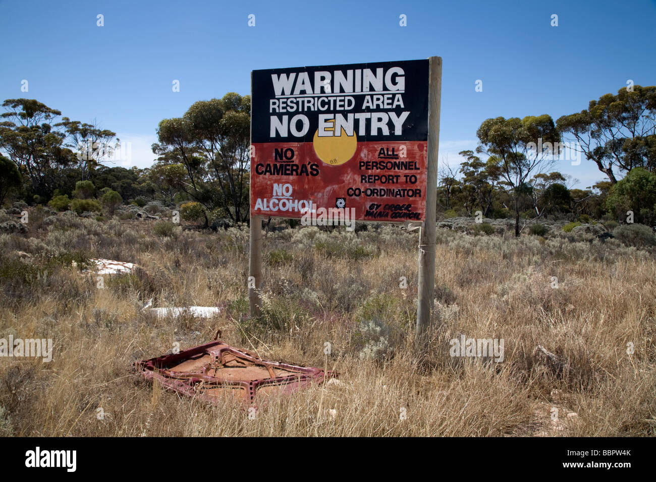 Sign Warning Restrcted Entry To Aboriginal Lands Valata South Australia ...