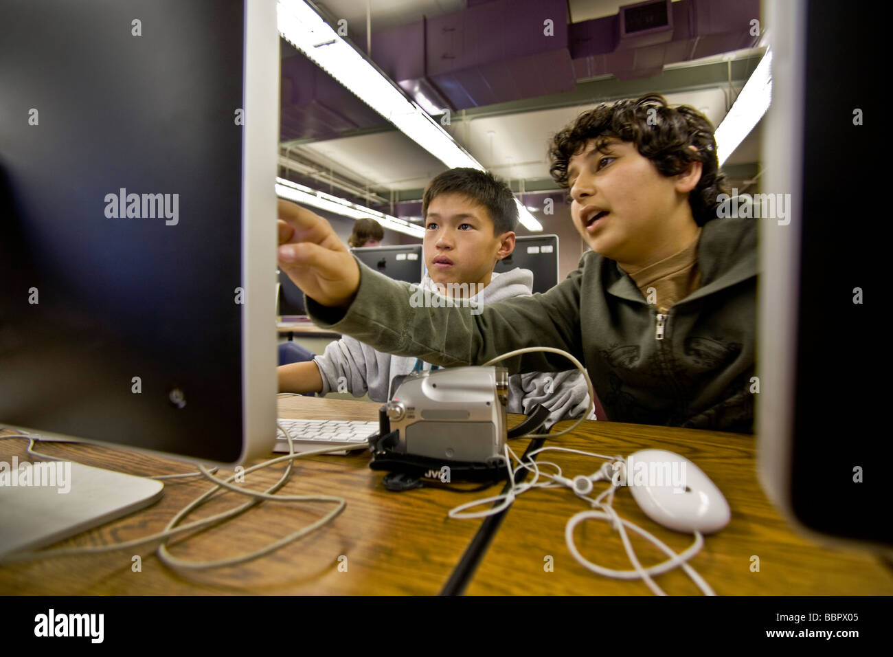 Middle class hispanics hi-res stock photography and images - Alamy