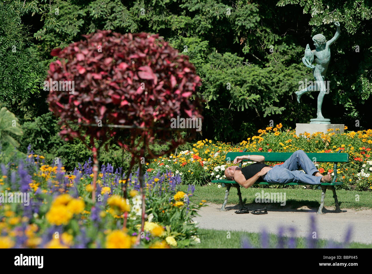 Grand rond gardens hi-res stock photography and images - Alamy