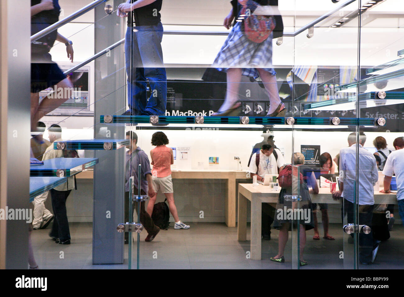 usa, new york, manhattan, apple store Stock Photo - Alamy