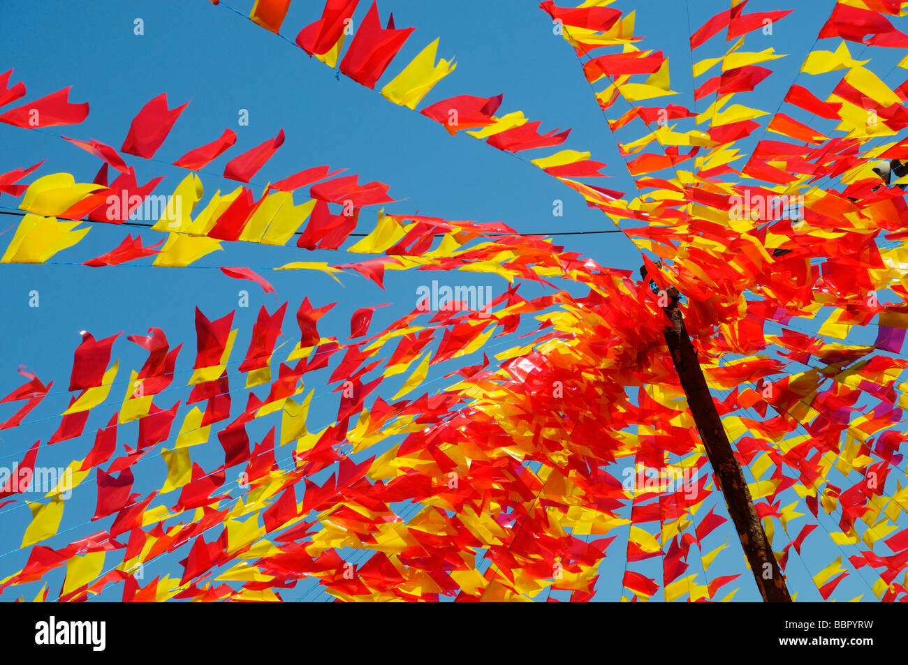 Yellow bunting hi-res stock photography and images - Alamy