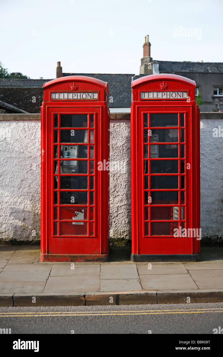 Classic red telephone box hi-res stock photography and images - Alamy