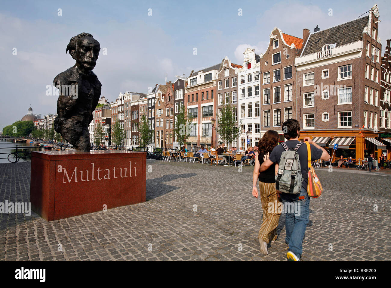 Statue of multatuli hi-res stock photography and images - Alamy