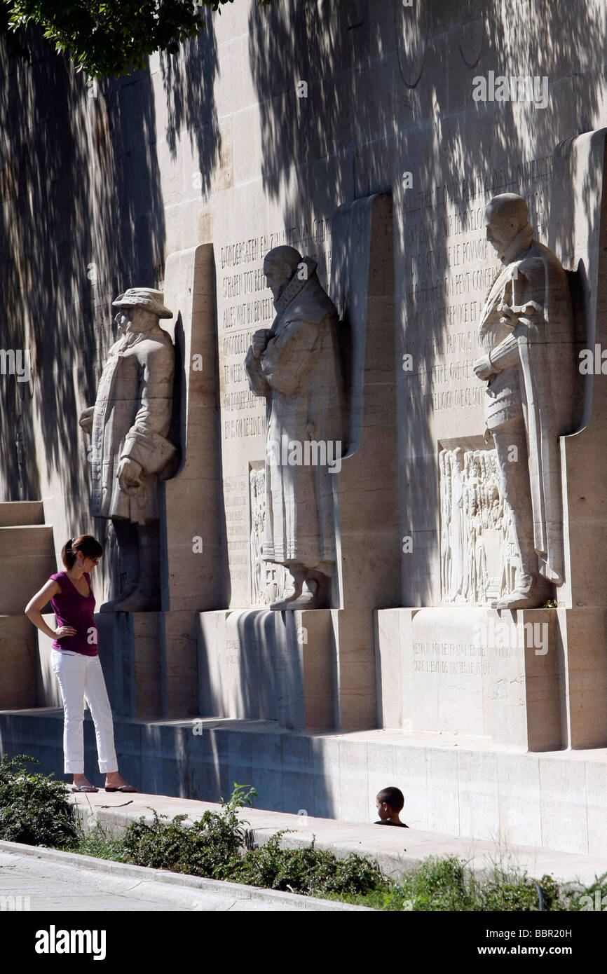 THE MONUMENTAL STATUES IN BASTIONS PARK, GENEVA, SWITZERLAND Stock ...