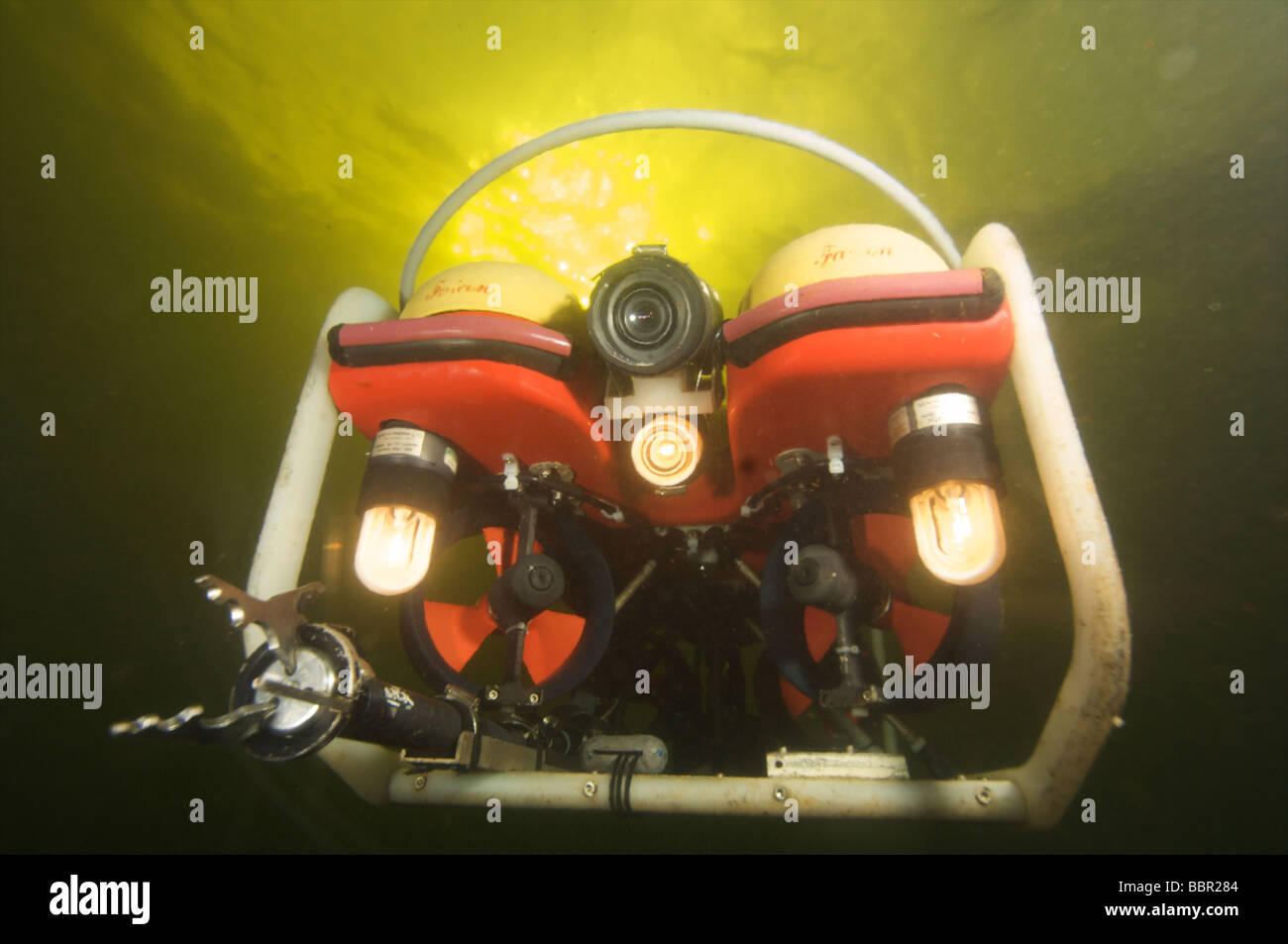 ROV or robotic underwater vechile working underwater Stock Photo - Alamy