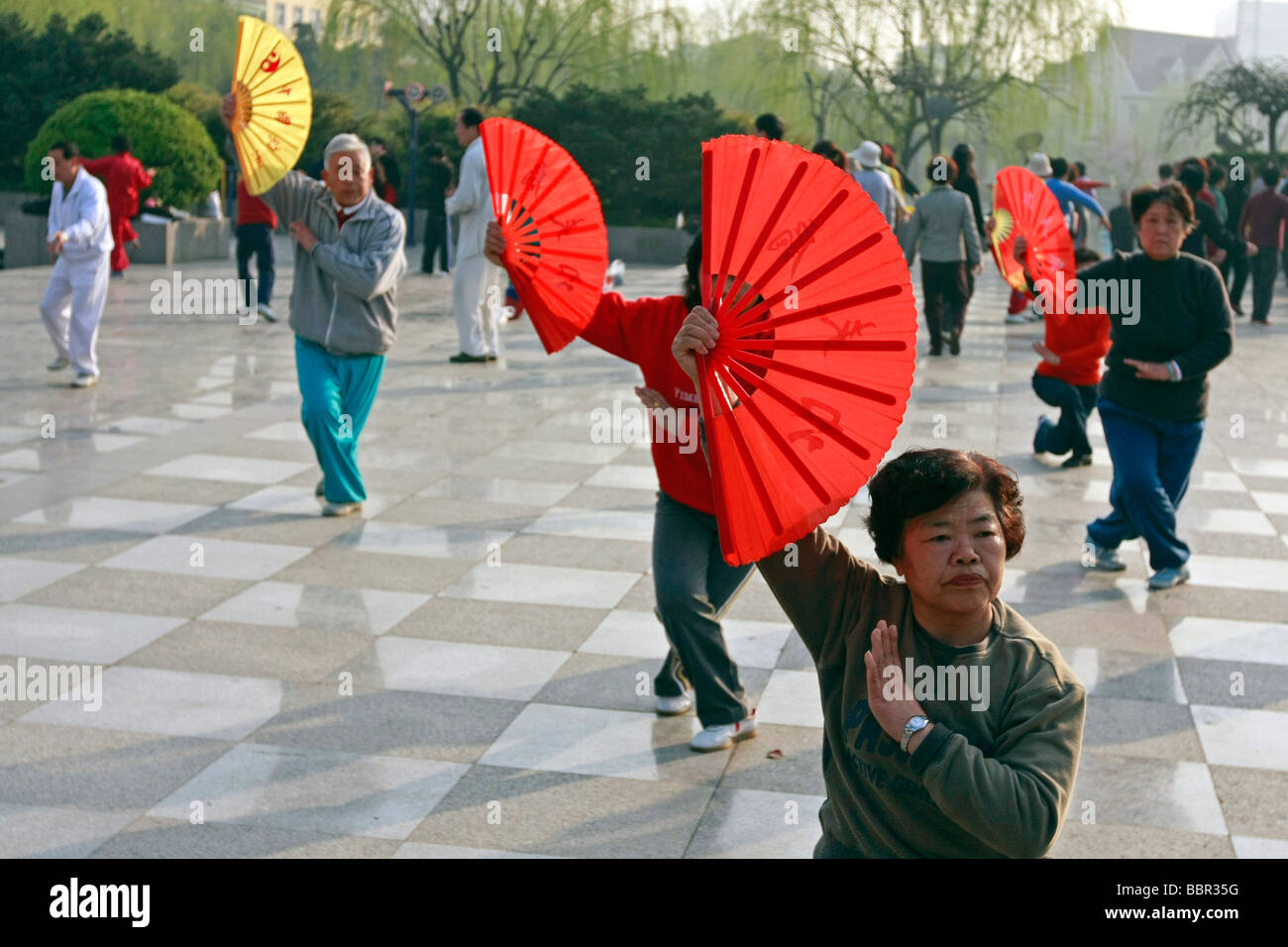 MORNING SPORTS ACTIVITIES FOR THE ELDERLY, DANCE CLASS, SHANGHAI, CHINA ...