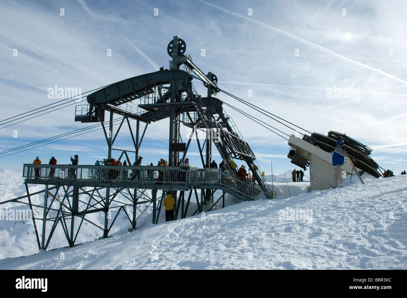Boarding lift hi-res stock photography and images - Alamy