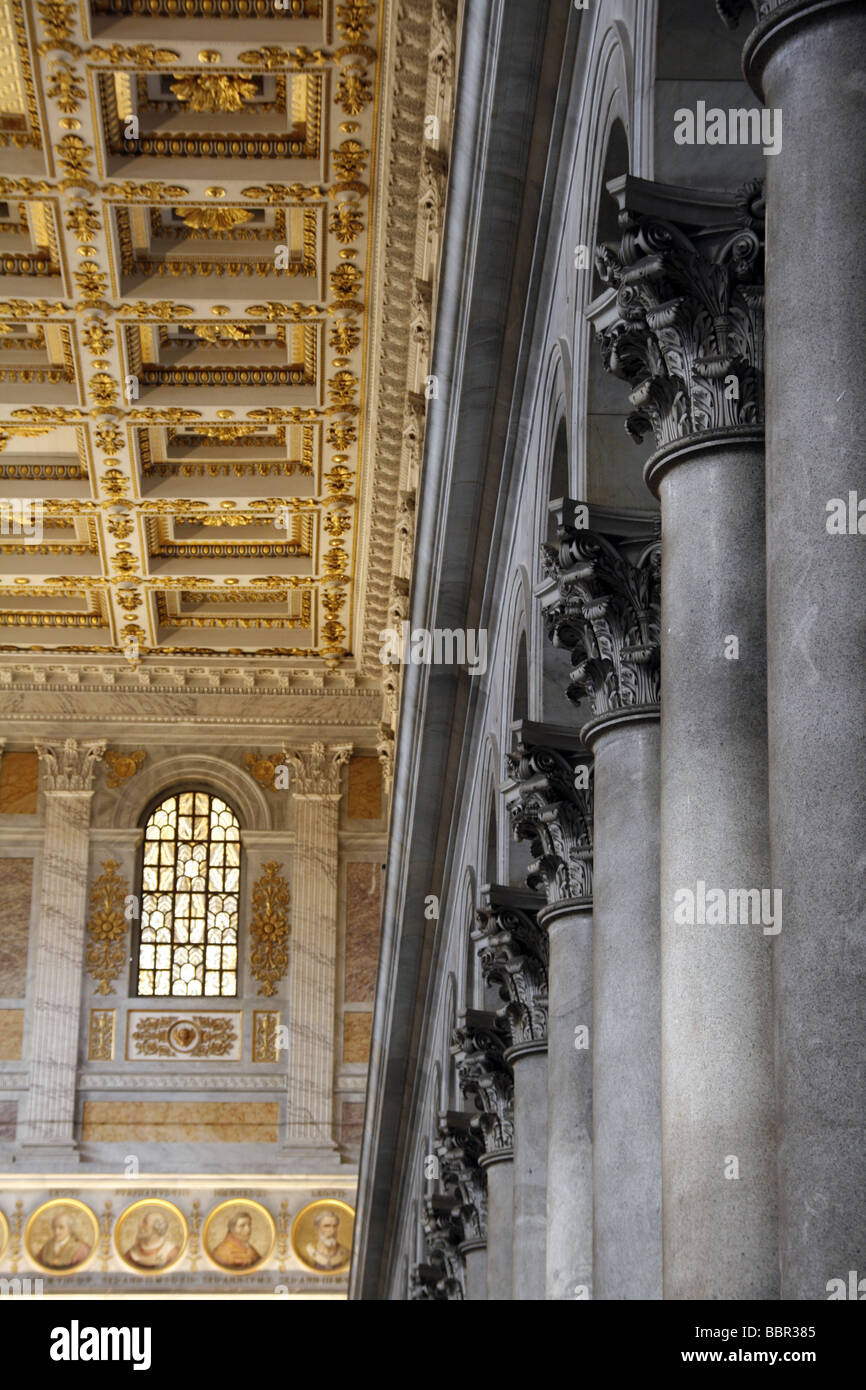 gold ceiling in saint paul's basilica, rome, italy Stock Photo - Alamy