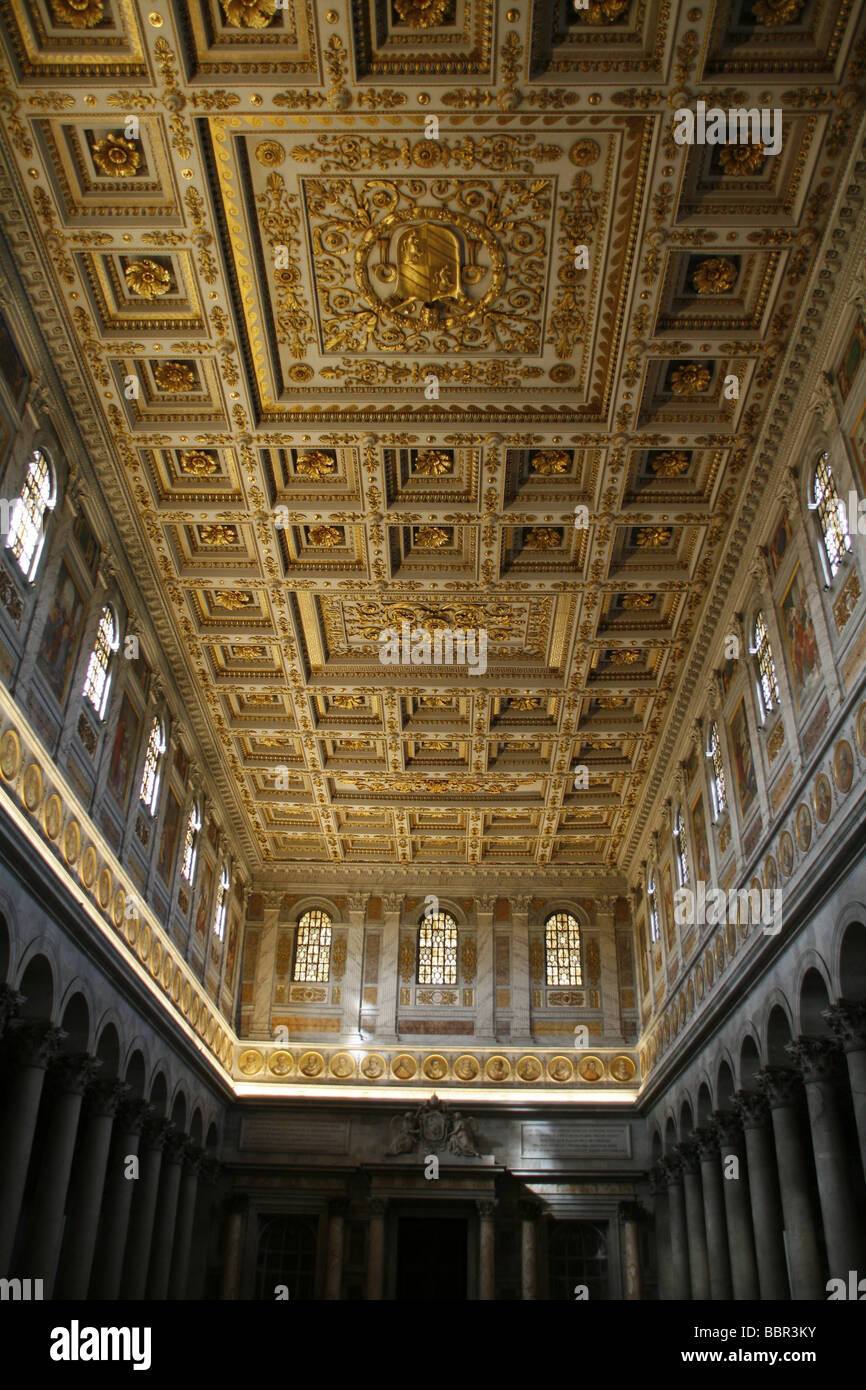 gold ceiling in saint paul's basilica, rome, italy Stock Photo - Alamy