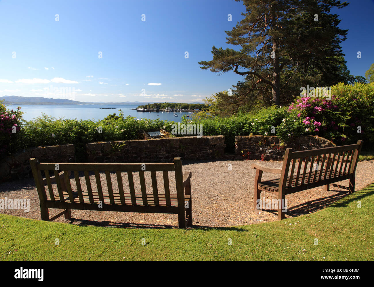 Bench highlands hi-res stock photography and images - Alamy