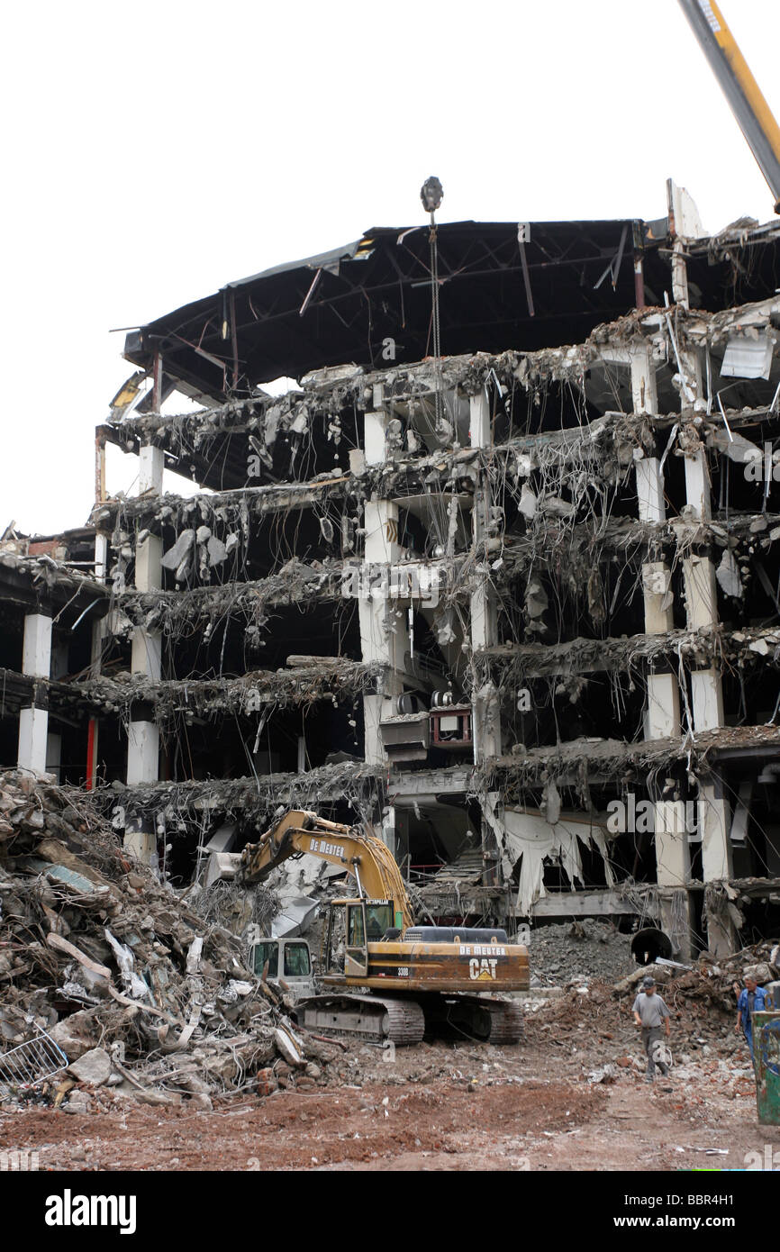 A Building being demolished Stock Photo - Alamy