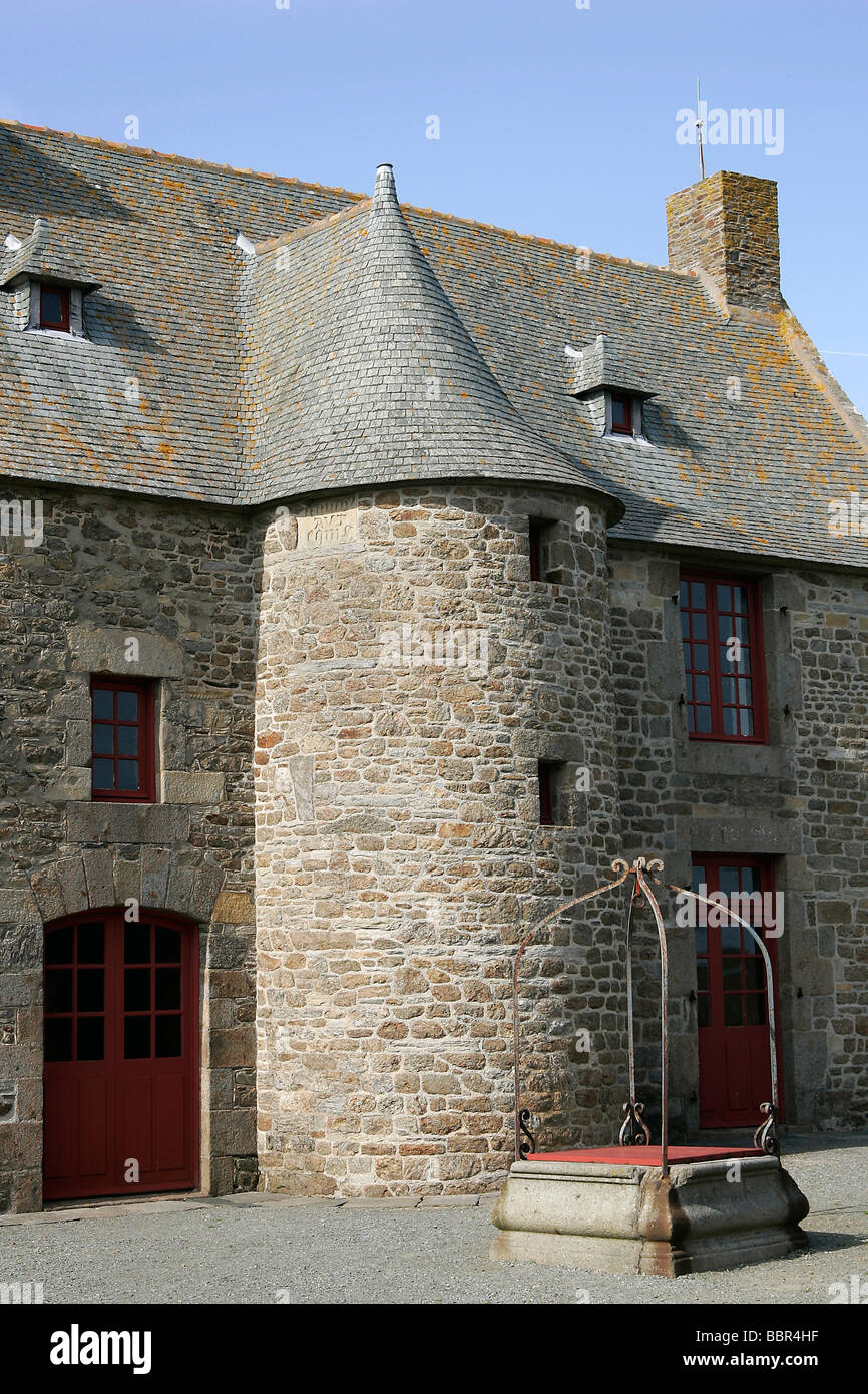 Ille et vilaine historic manor castle france hi-res stock photography ...