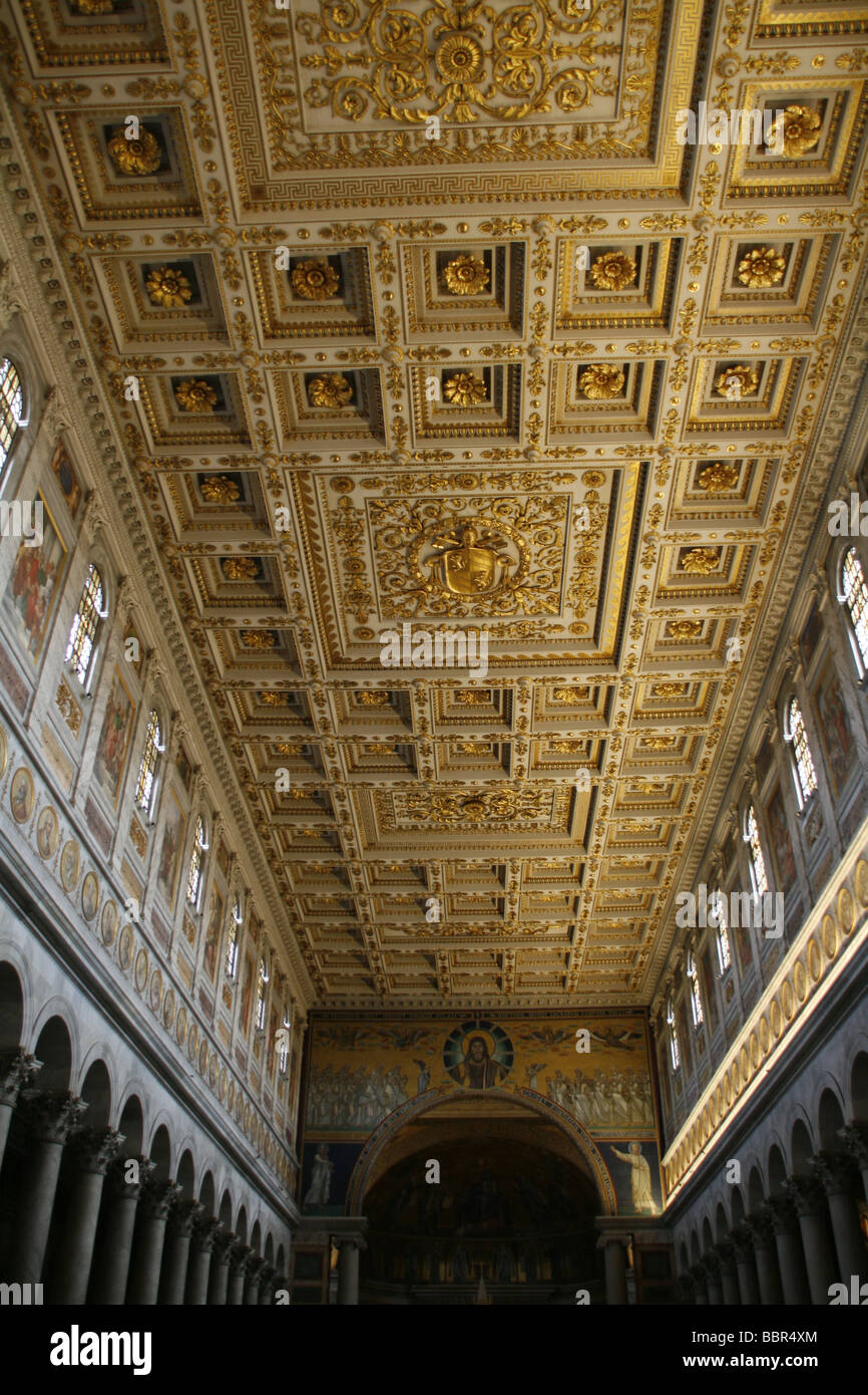gold ceiling in saint paul's basilica, rome, italy Stock Photo - Alamy