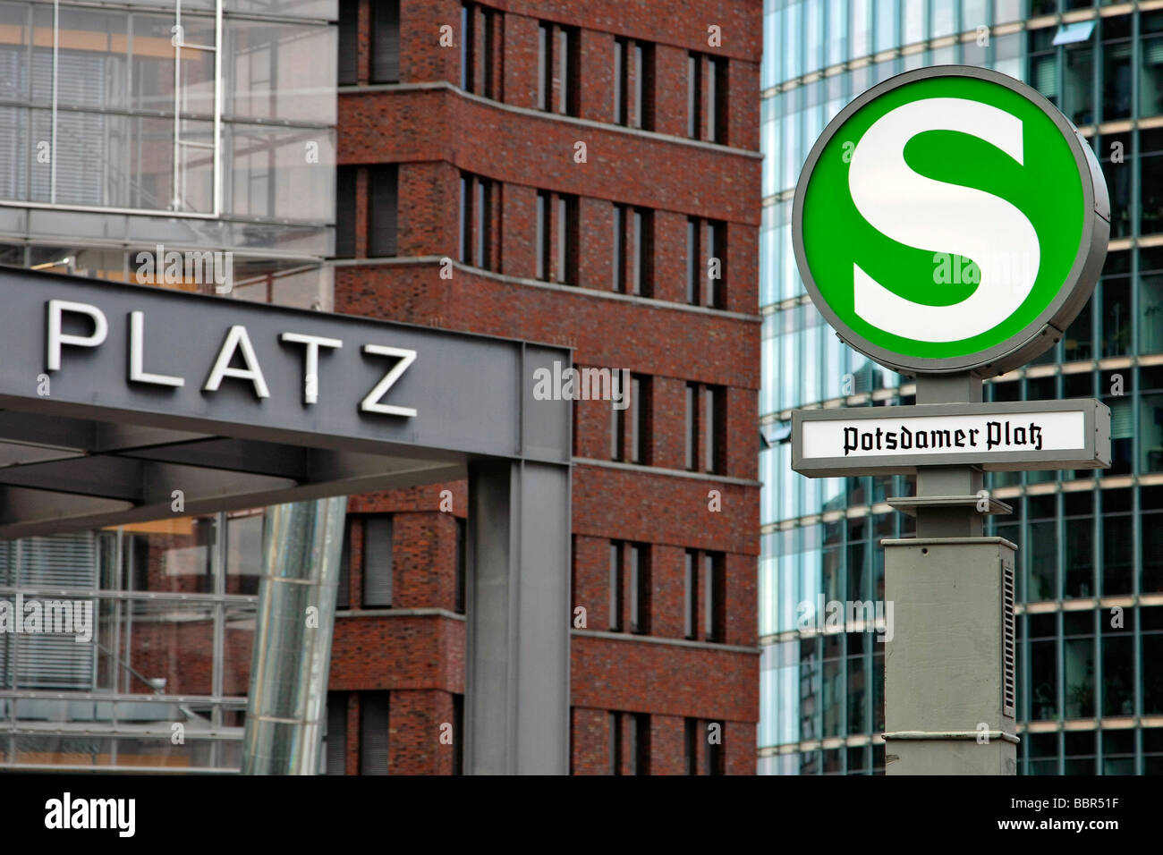 Berlin subway and rail system hi-res stock photography and images - Alamy