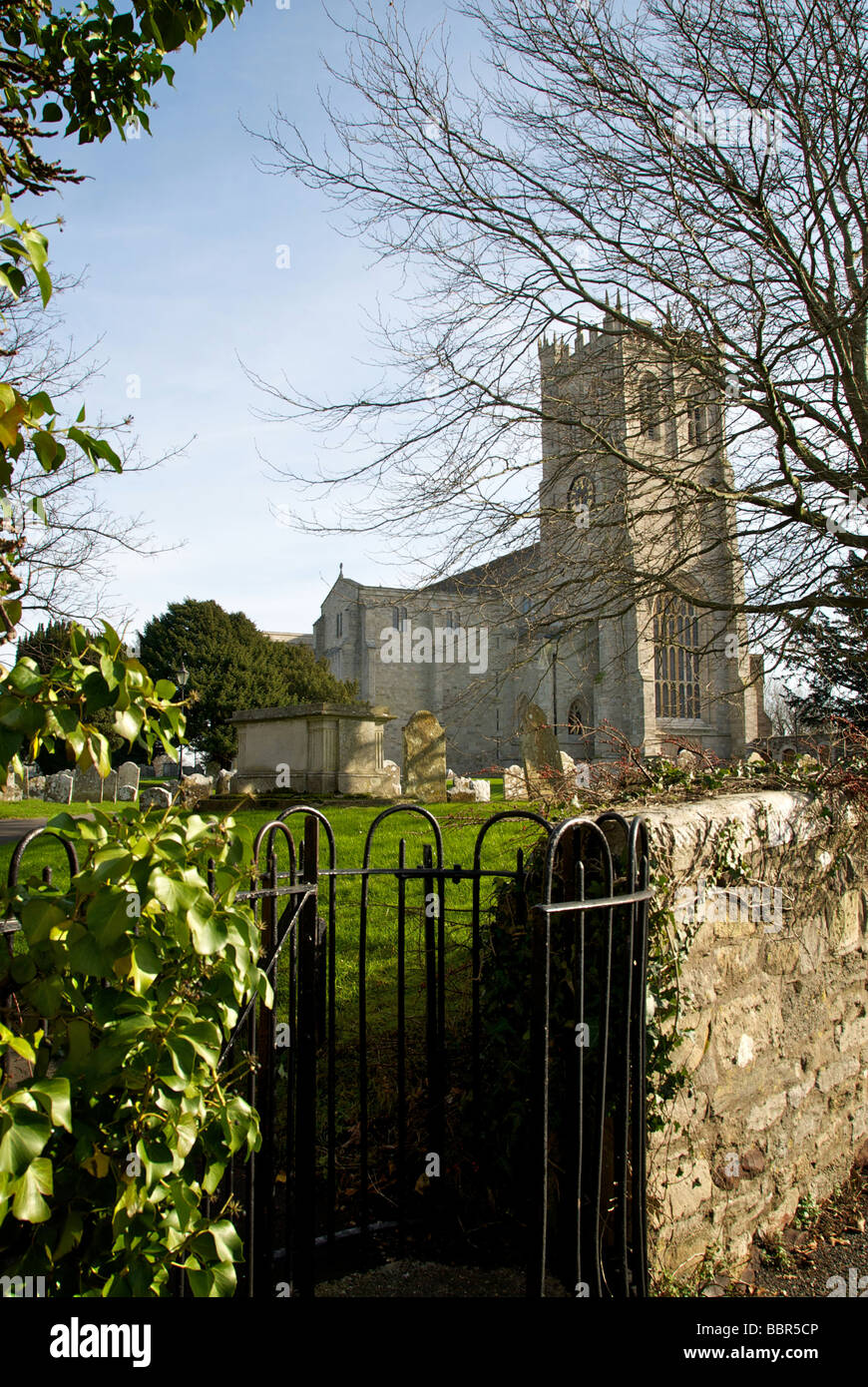 Christchurch Priory Church, Hampshire Stock Photo - Alamy