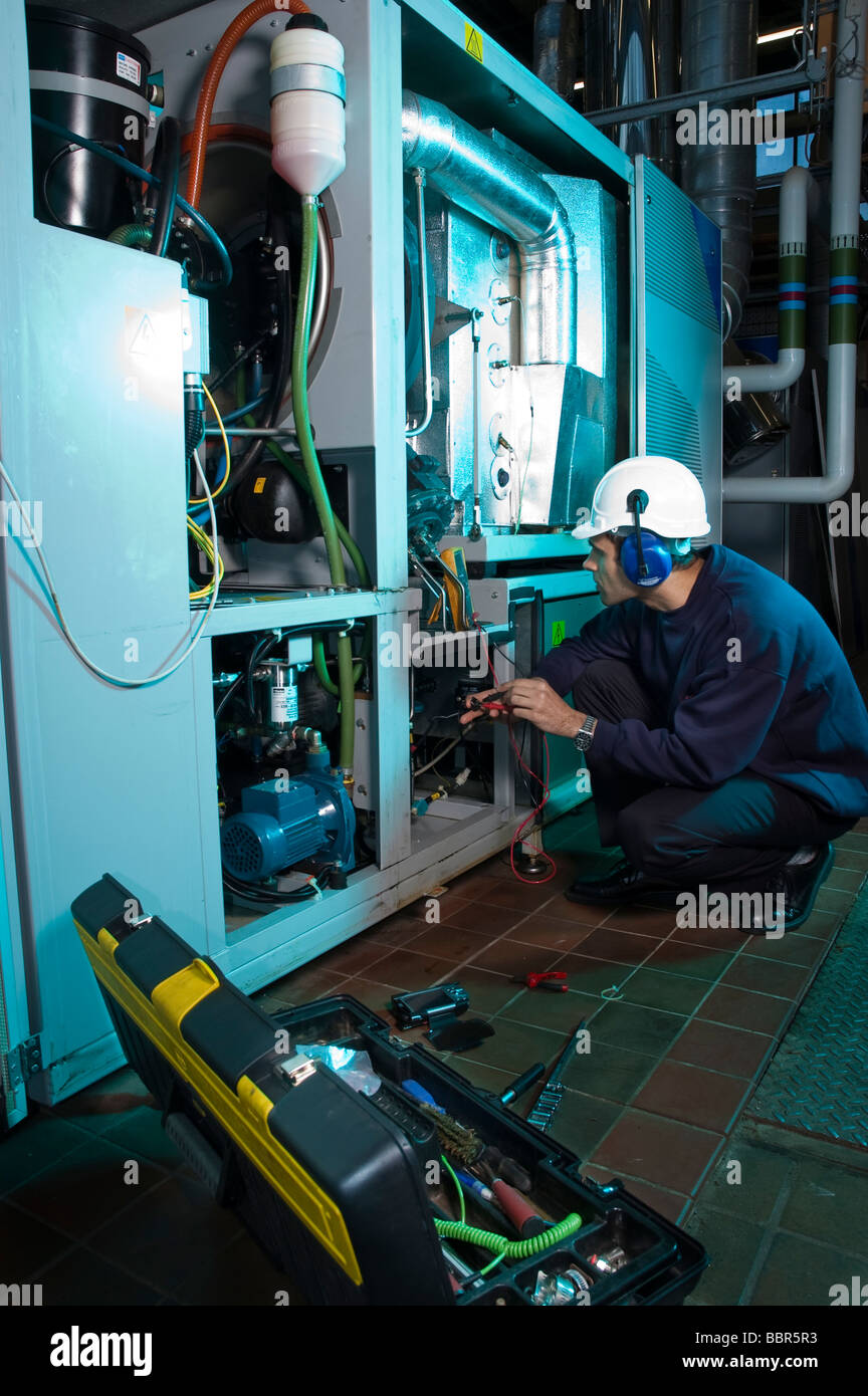 Mechanical electrical engineer hi-res stock photography and images - Alamy