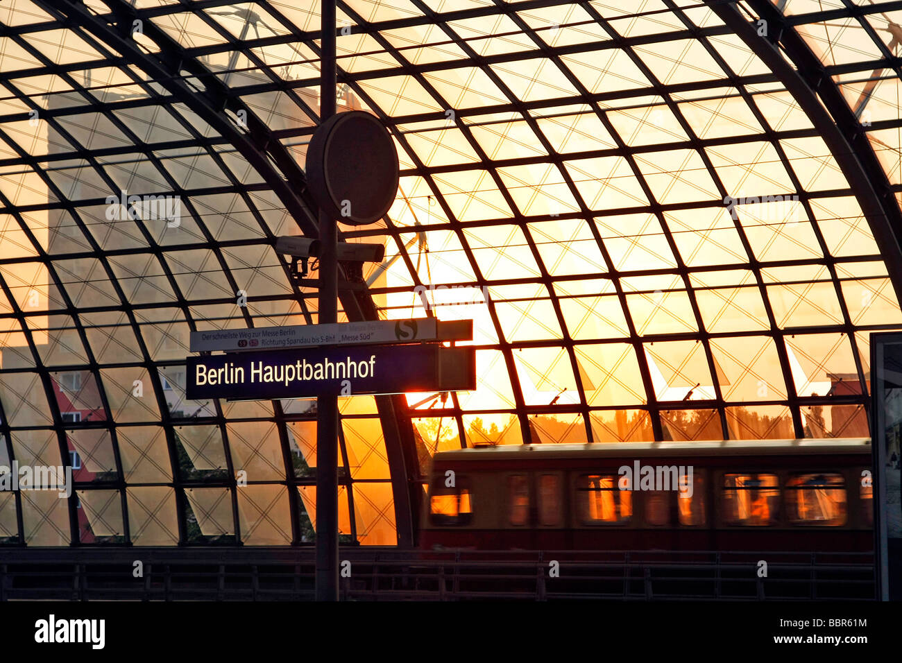 Signaling mirror hi-res stock photography and images - Alamy