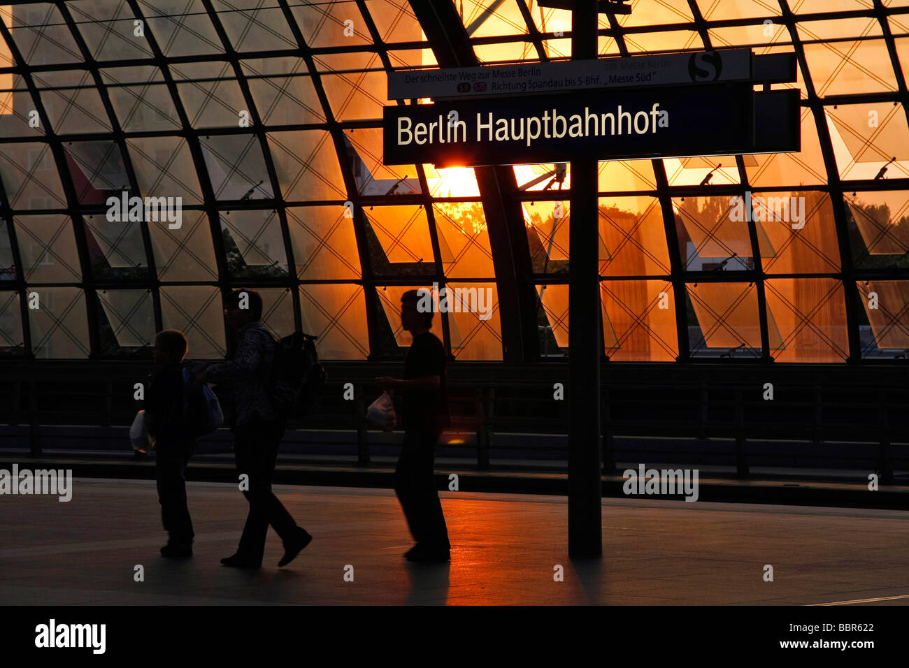 Signaling mirror hi-res stock photography and images - Alamy