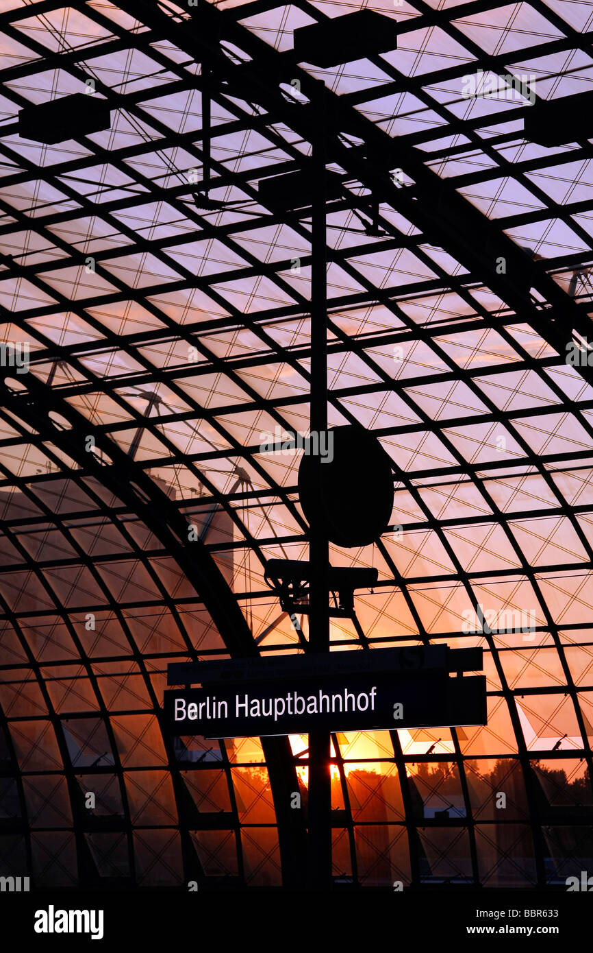 Signaling mirror hi-res stock photography and images - Alamy