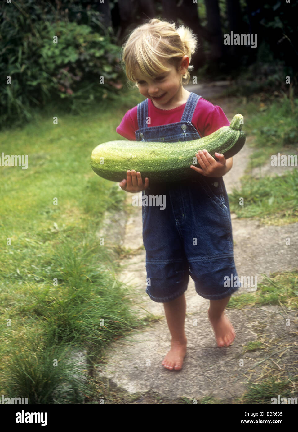 Gardener holding a marrow hi-res stock photography and images - Alamy