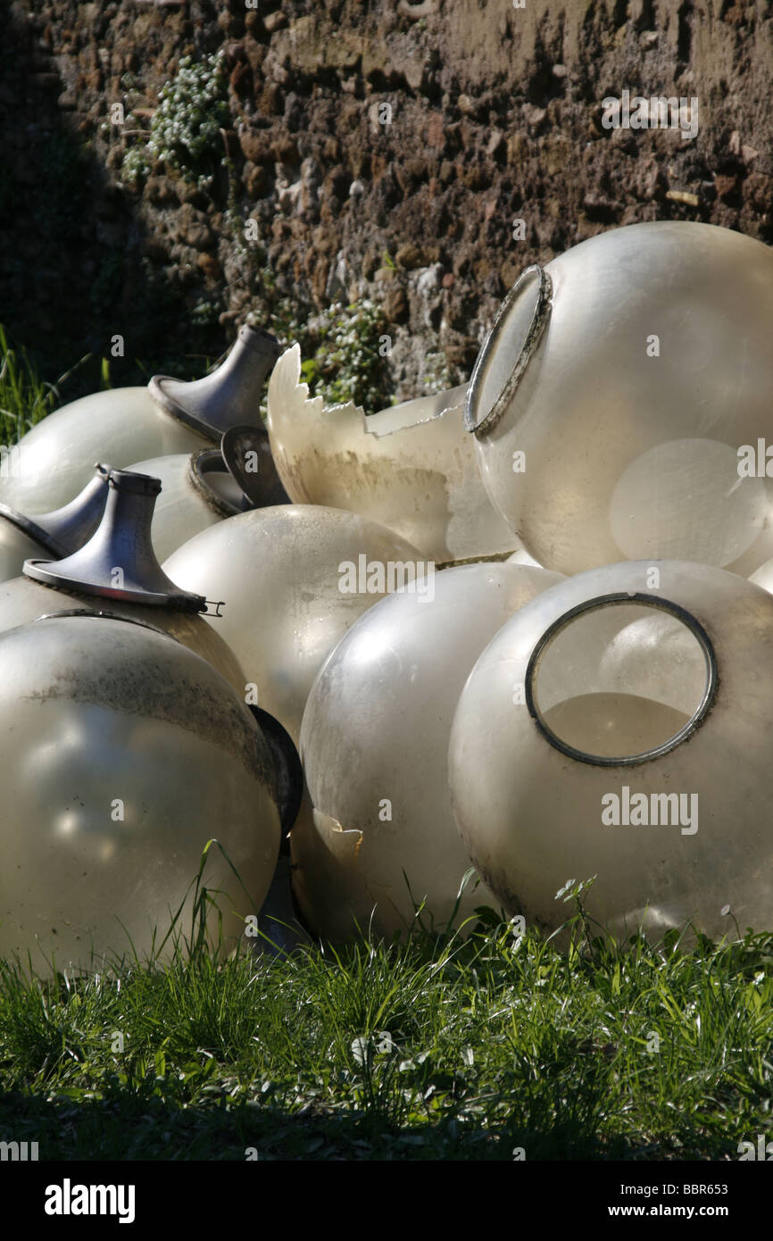 Glass globes of street lighting hi-res stock photography and images - Alamy