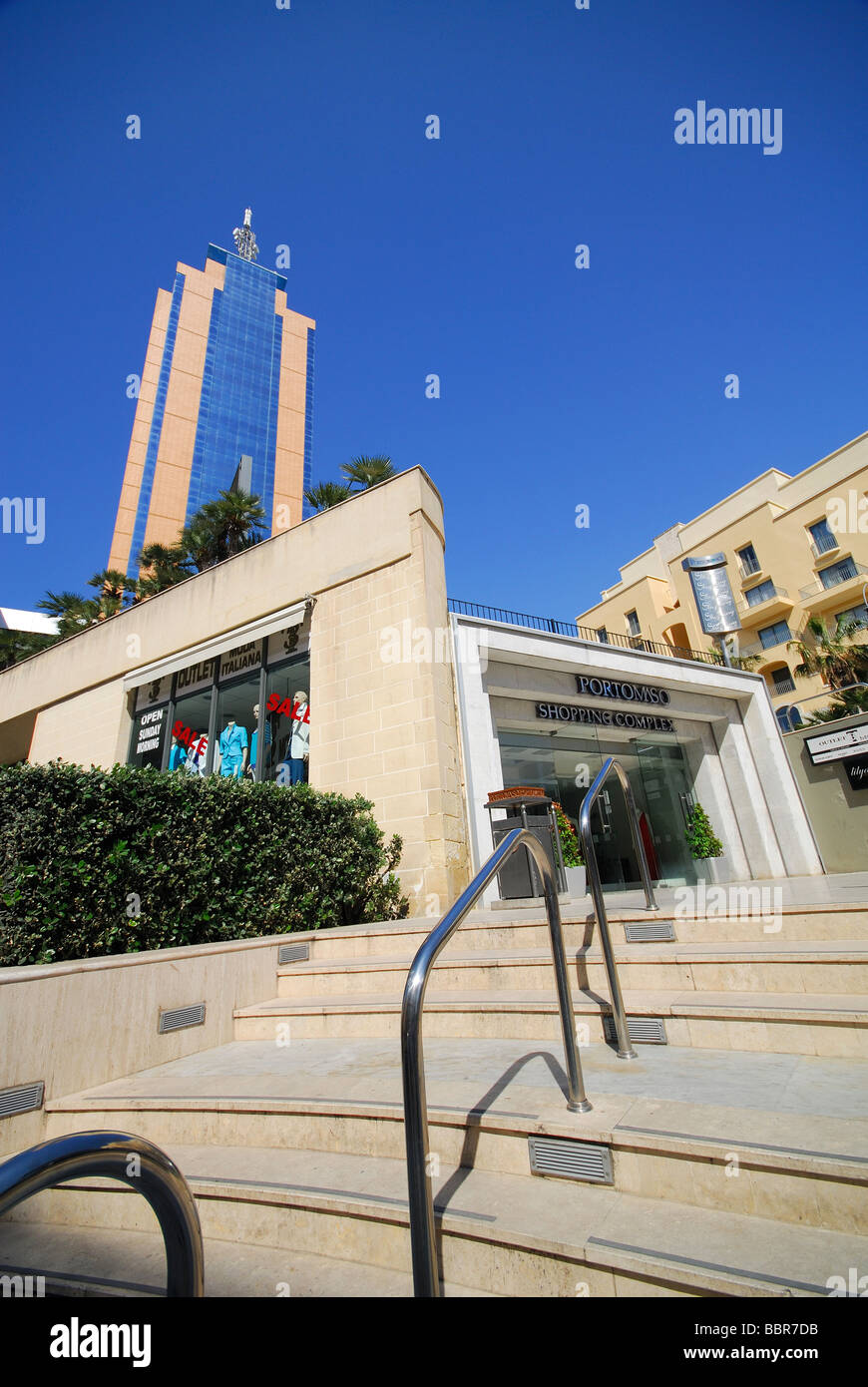 Malta shopping mall hi-res stock photography and images - Alamy