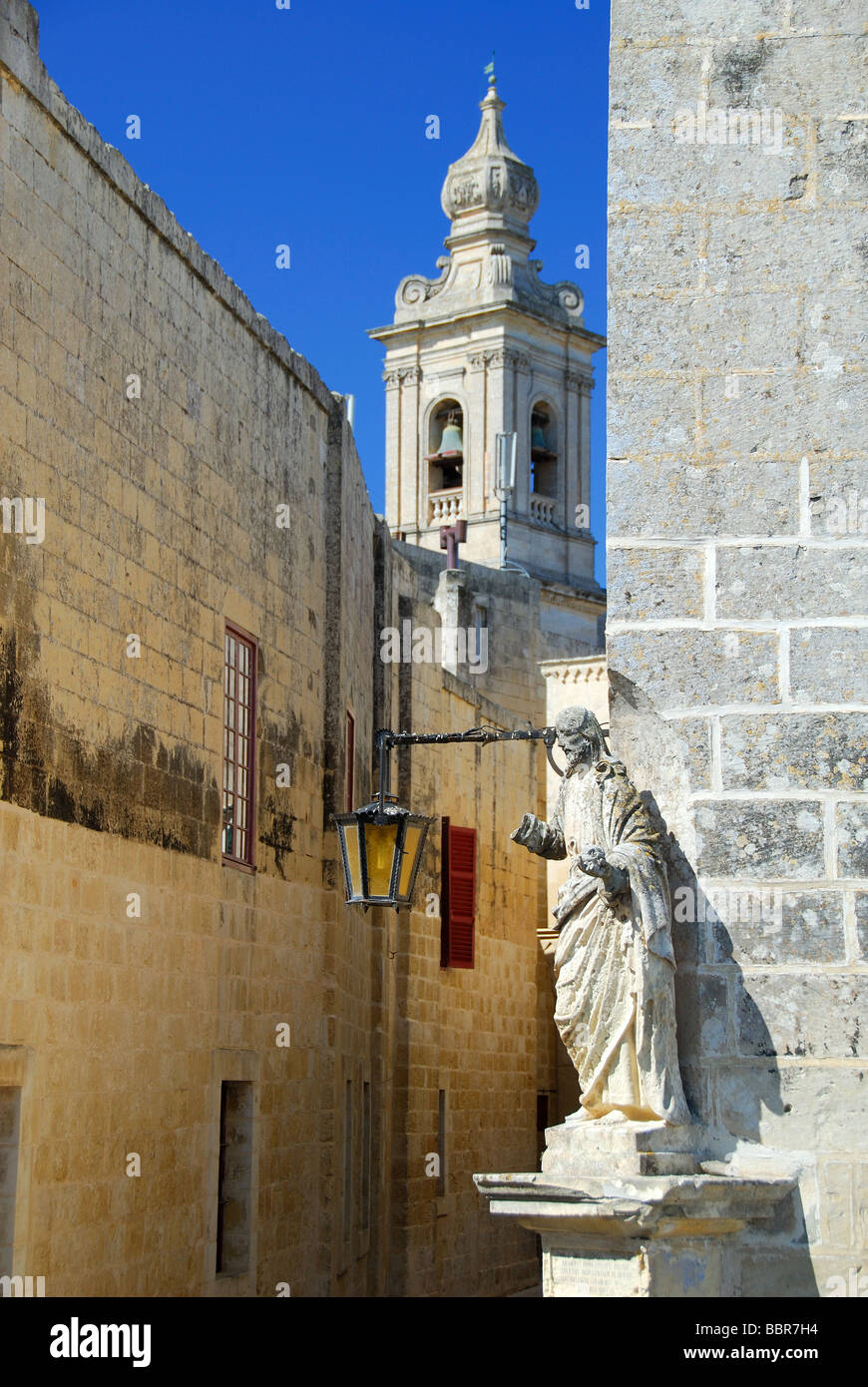 MALTA. A statue of Christ on Bastion Street (Triq is-Sur) in Mdina ...
