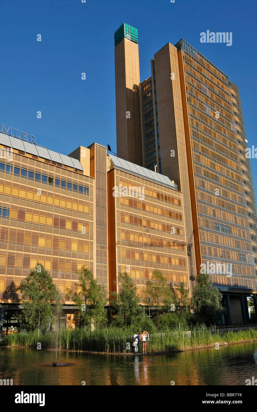 DAIMLER CHRYSLER BUILDING BY ARCHITECT RENZO PIANO NEAR THE POTSDAMER ...