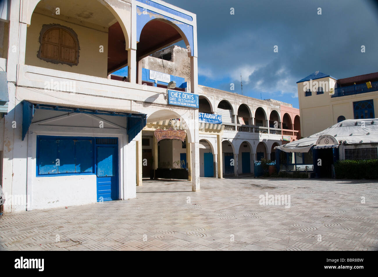 Moroccan architecture square hi-res stock photography and images - Alamy