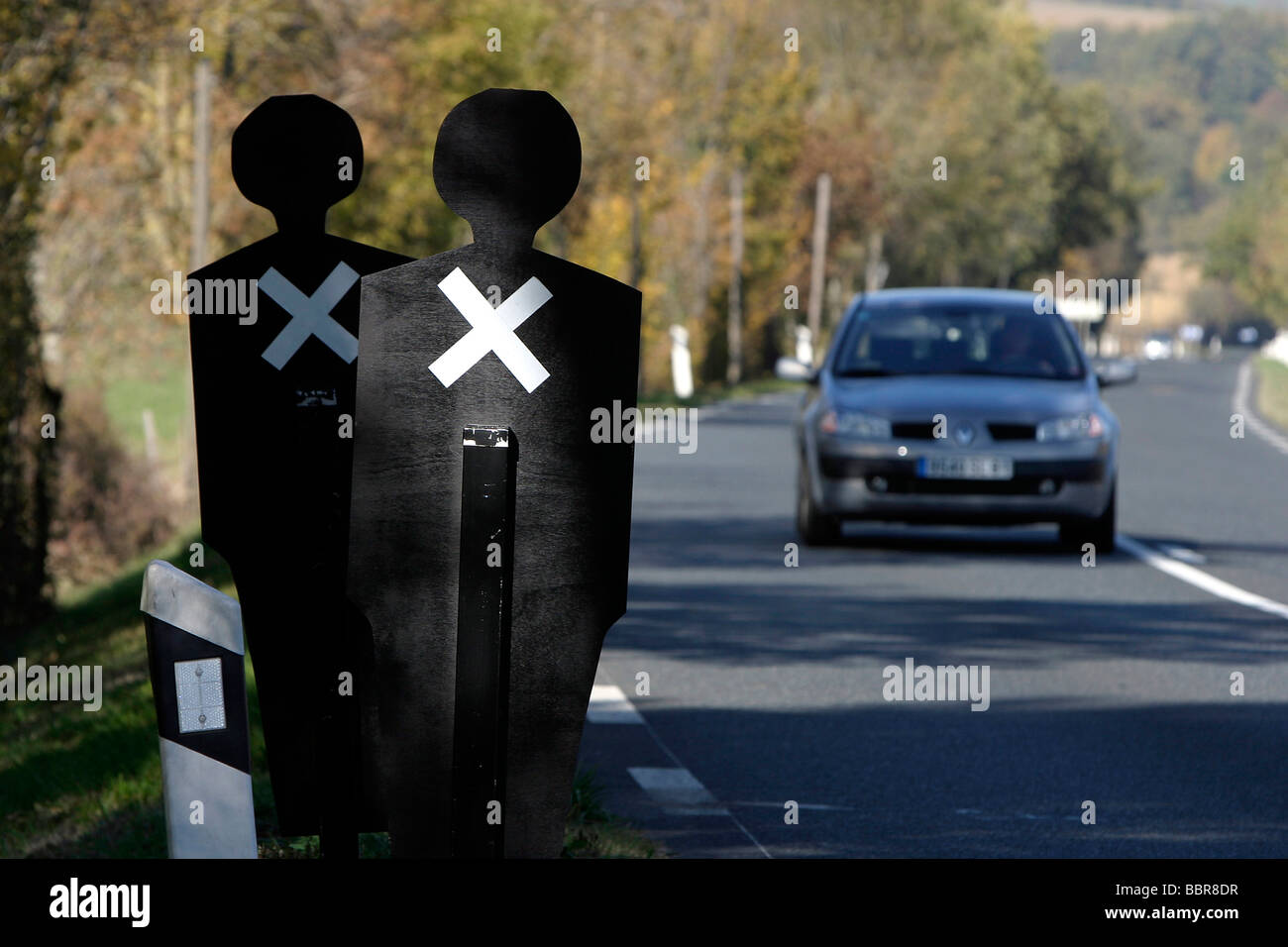 ROAD SAFETY, MARKING THE SITE OF A FATAL ROAD ACCIDENT, DEATHS ON THE ...