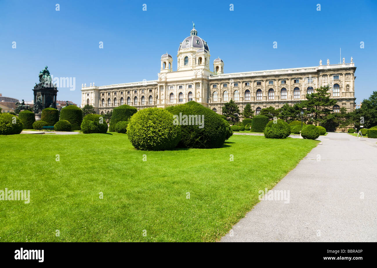 Kunsthistorisches Museum in Vienna Wide angle view Stock Photo - Alamy
