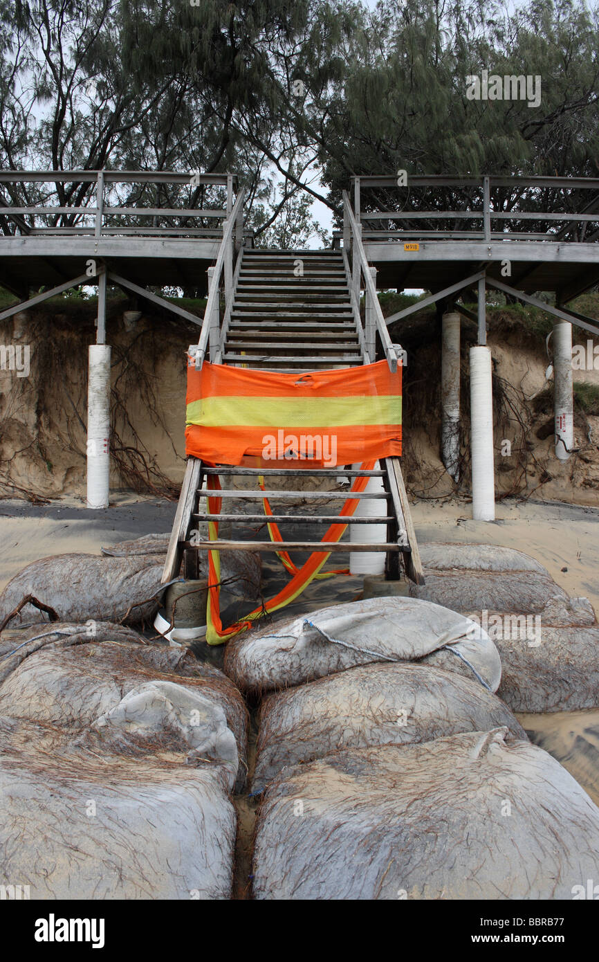 Hazardous sandbagging exposed pylon hi-res stock photography and images ...
