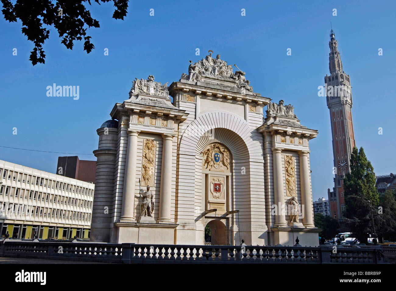 PORTE DE PARIS GATE AND THE CITY HALL BELFRY, PLACE SIMON VOLLANT ...
