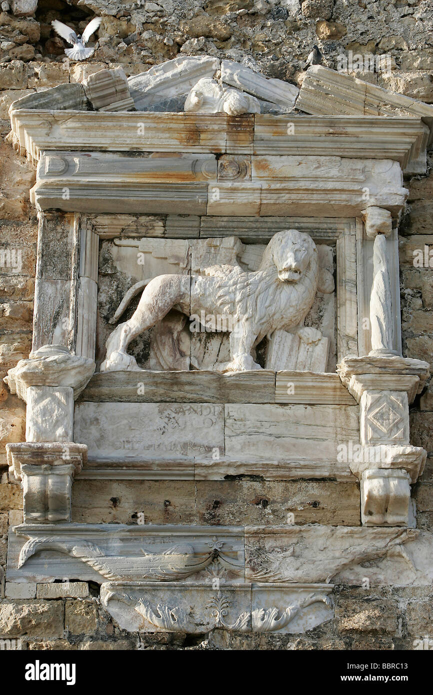 Crete sculpture hi-res stock photography and images - Alamy