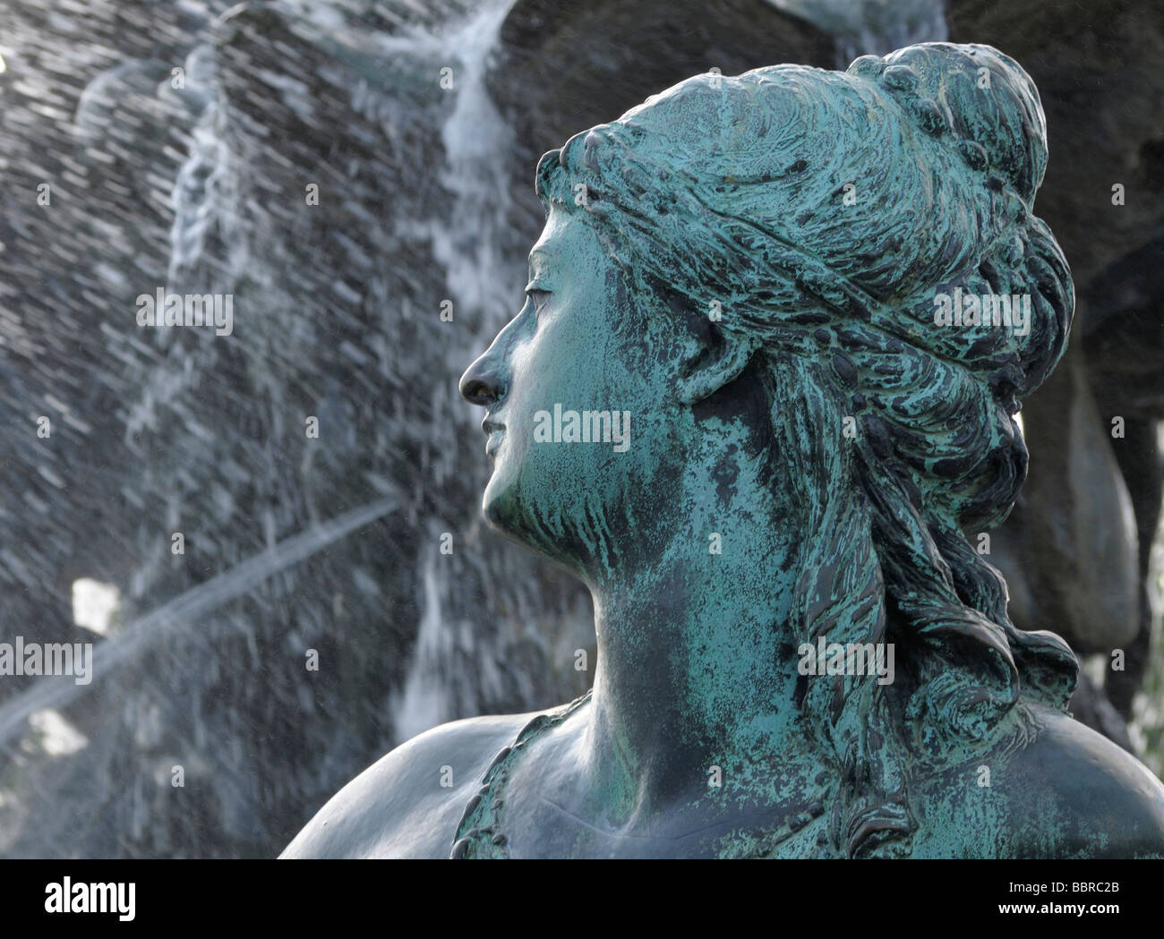 Neptunbrunnen skulptur hi-res stock photography and images - Alamy