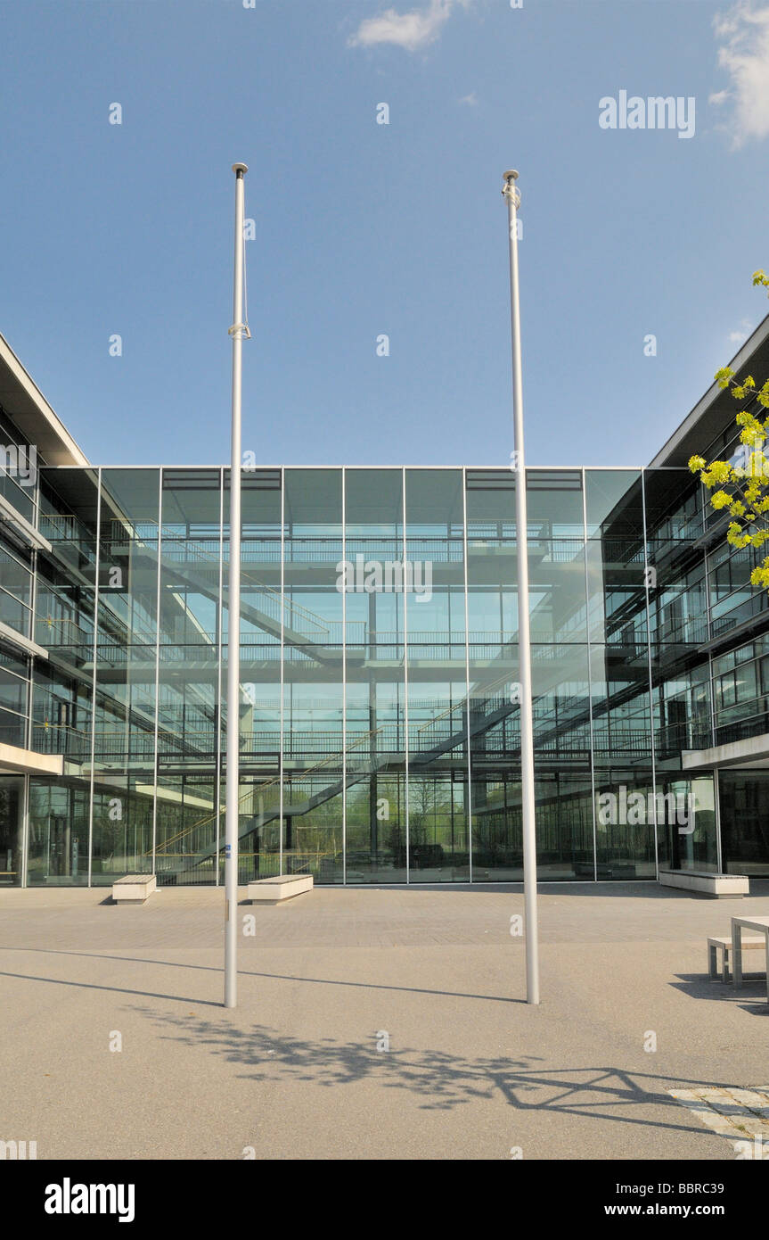 Modern school hi-res stock photography and images - Alamy