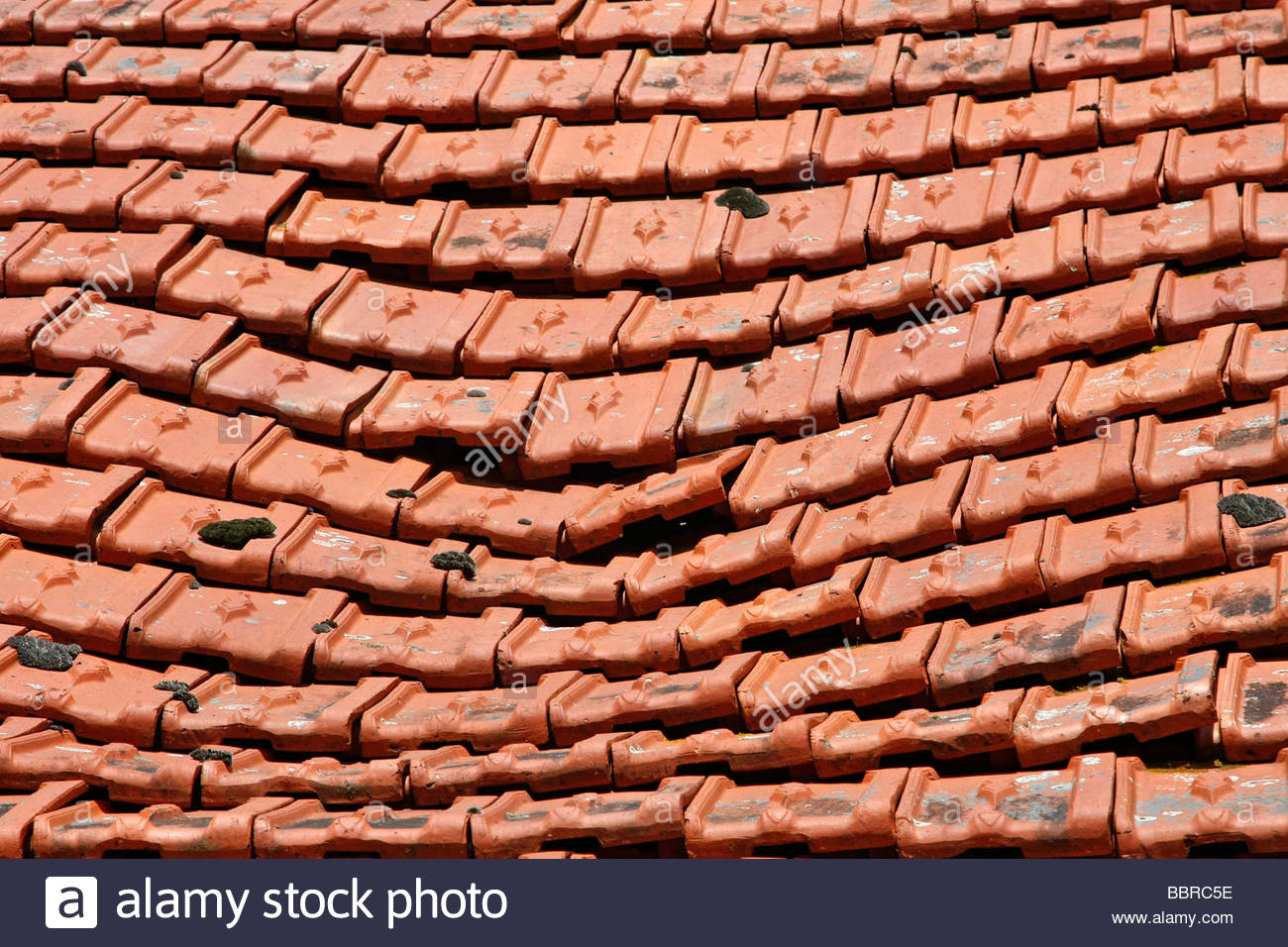 Sagging Roof Stock Photos & Sagging Roof Stock Images - Alamy