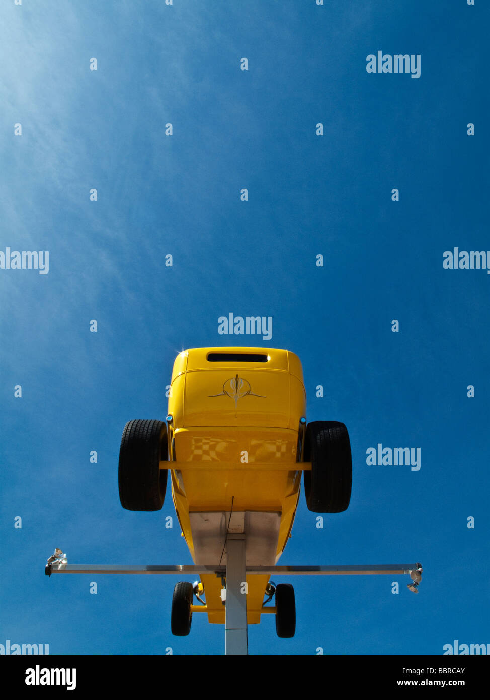 Flying car hi-res stock photography and images - Alamy