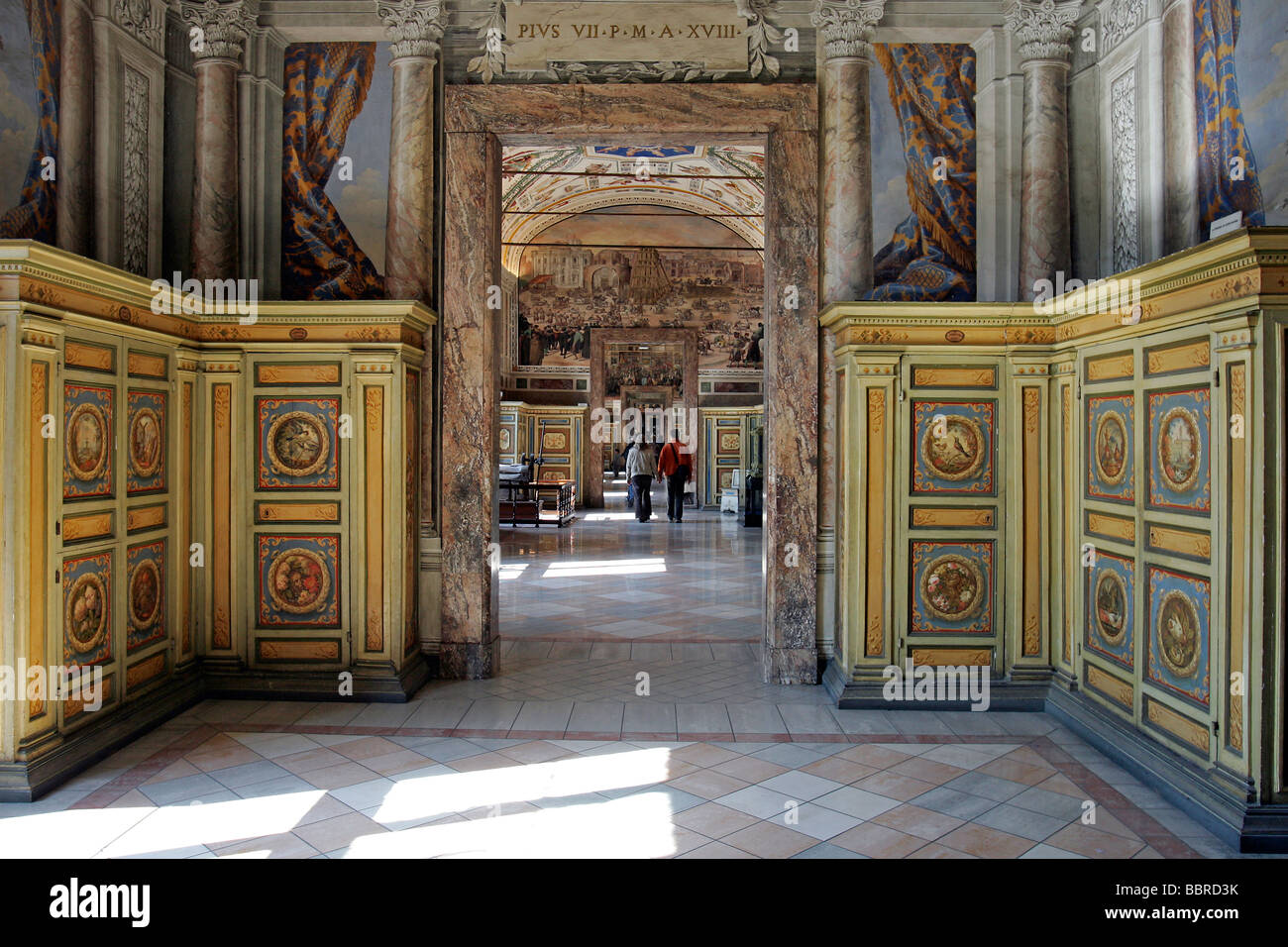 Vatican museum mural painting wall hi-res stock photography and images ...