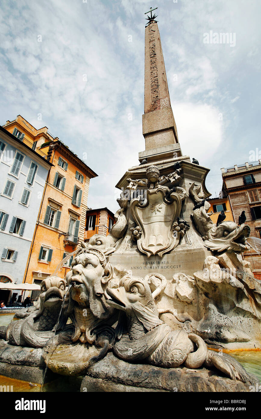 PIAZZA DELLA ROTONDA, ROME Stock Photo - Alamy