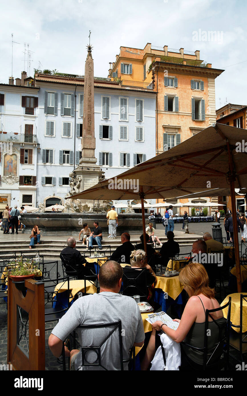 SIDEWALK CAFE, PIAZZA DELLA ROTONDA, PANTHEON, ROME Stock Photo - Alamy