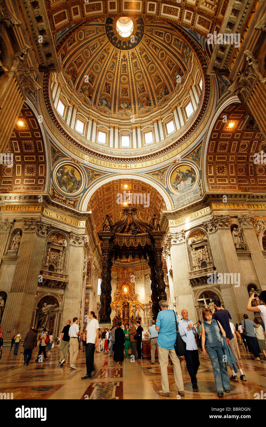 INTERIOR OF SAINT PETER'S BASILICA, BASILICA SAN PIETRO, ROME Stock ...