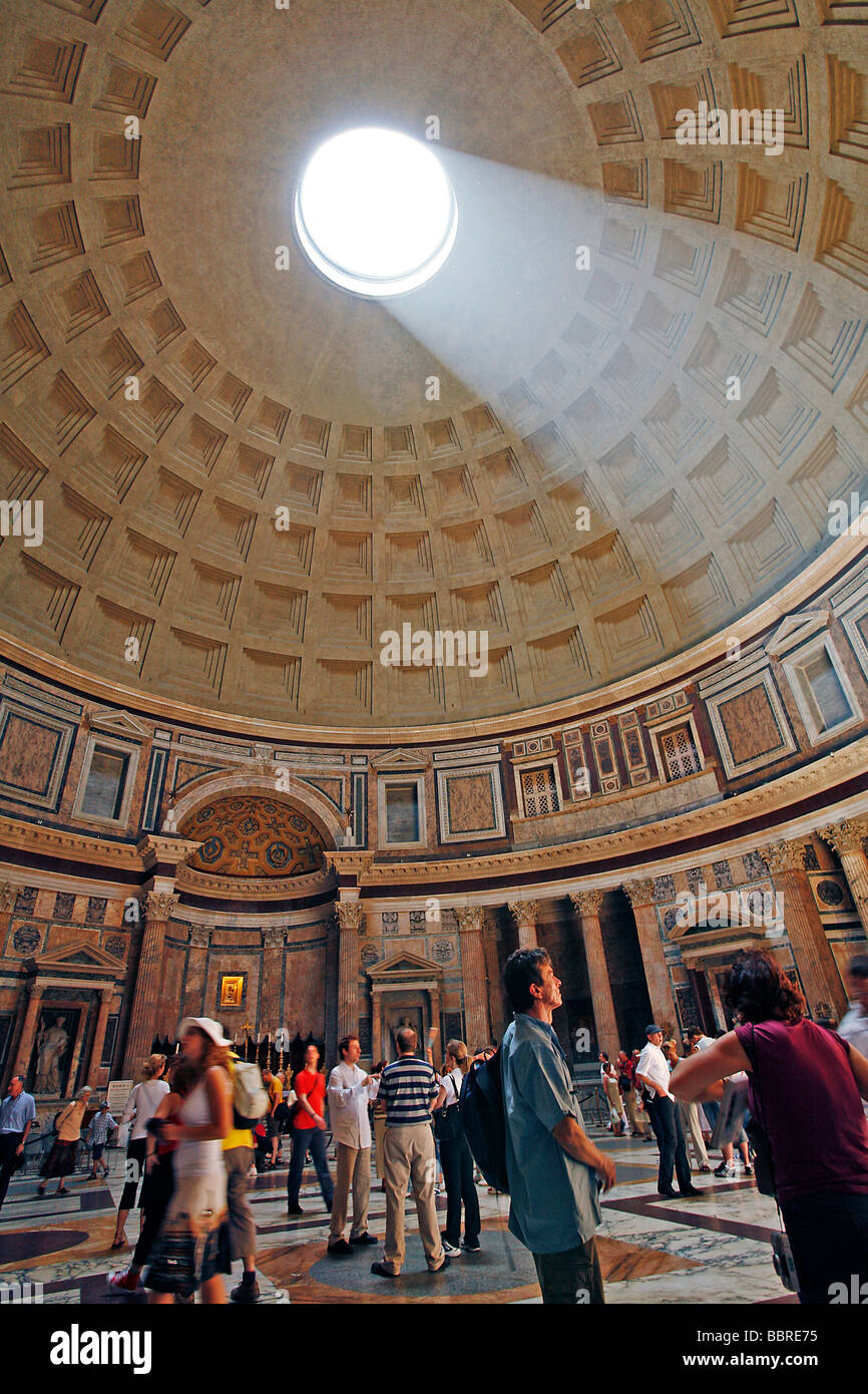 THE ROTUNDA AT THE PANTHEON, ROME Stock Photo - Alamy