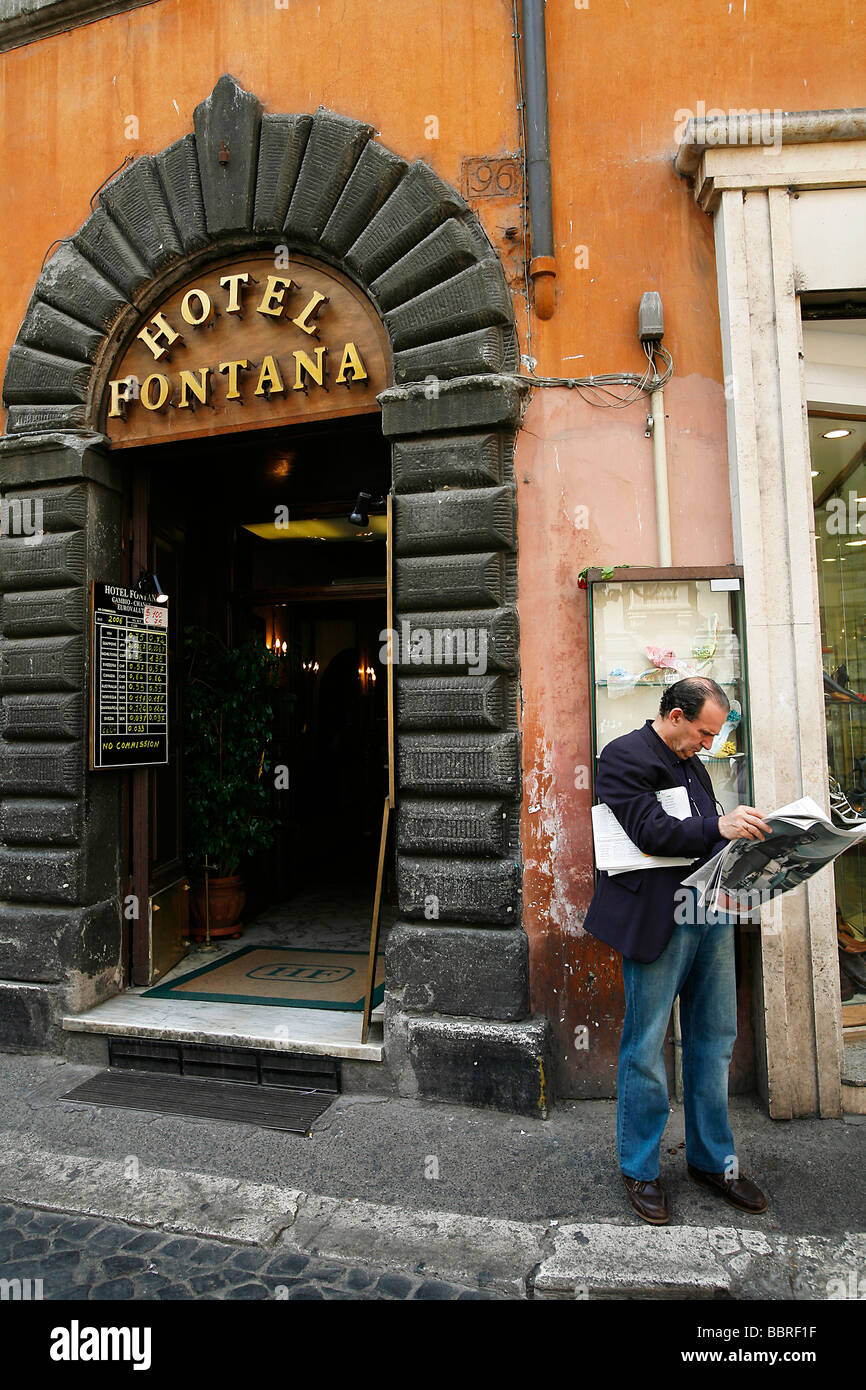 Fontana hotel hi-res stock photography and images - Alamy