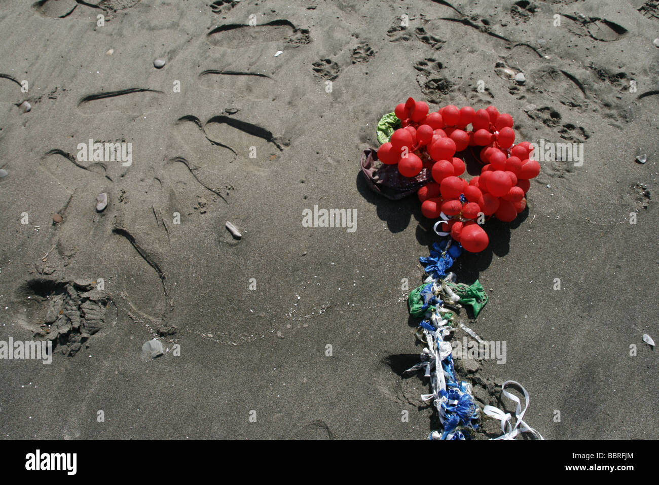 Old deflated balloon hi-res stock photography and images - Alamy