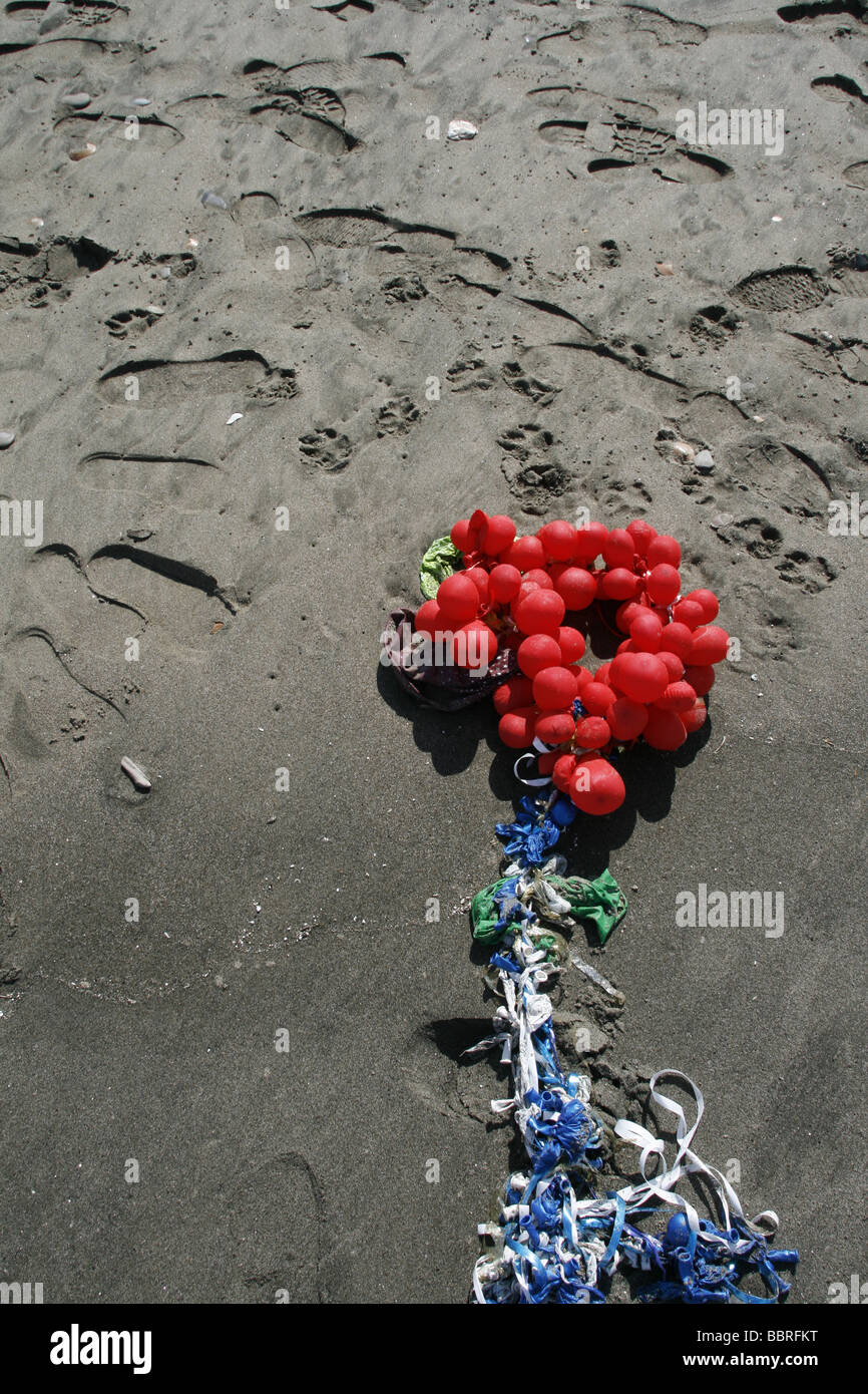 Old deflated balloon hi-res stock photography and images - Alamy