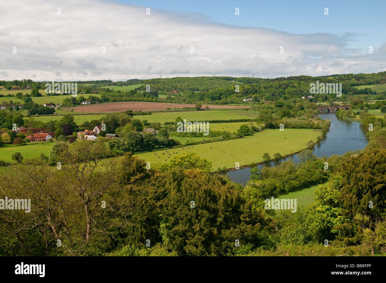 Goring thames hi-res stock photography and images - Alamy